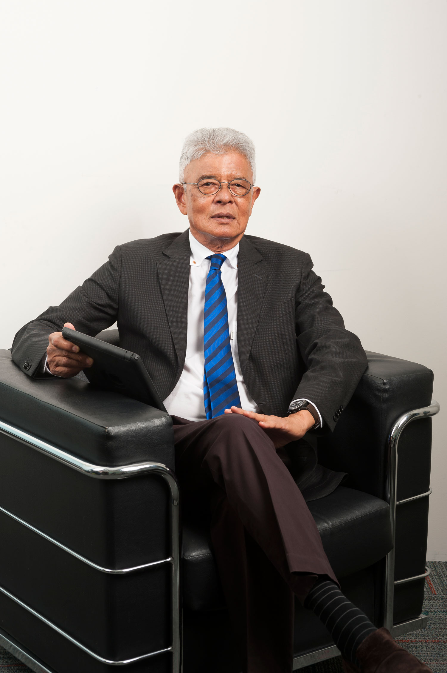 About Us | Cypark Resources Berhad